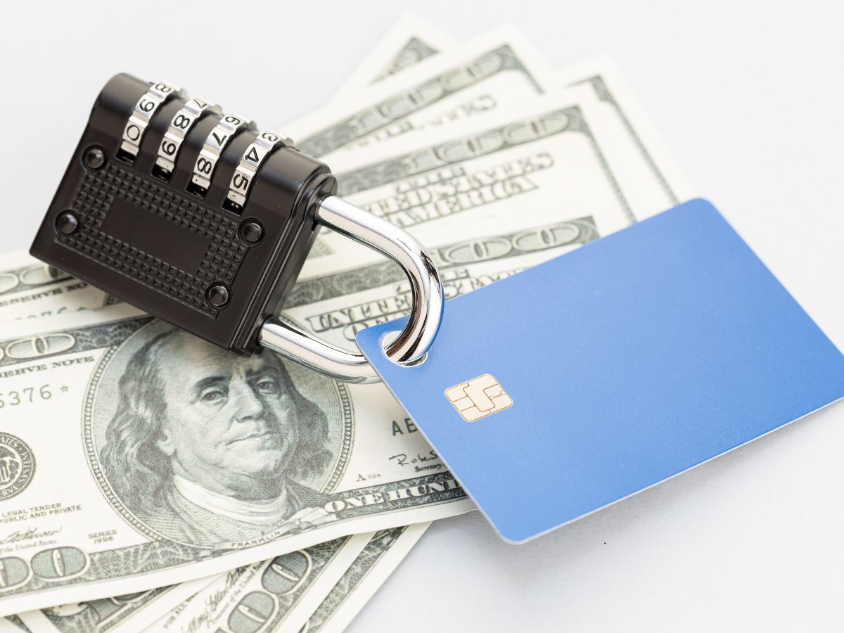 Explotación financiera y fraude | Fundación para Personas Mayores