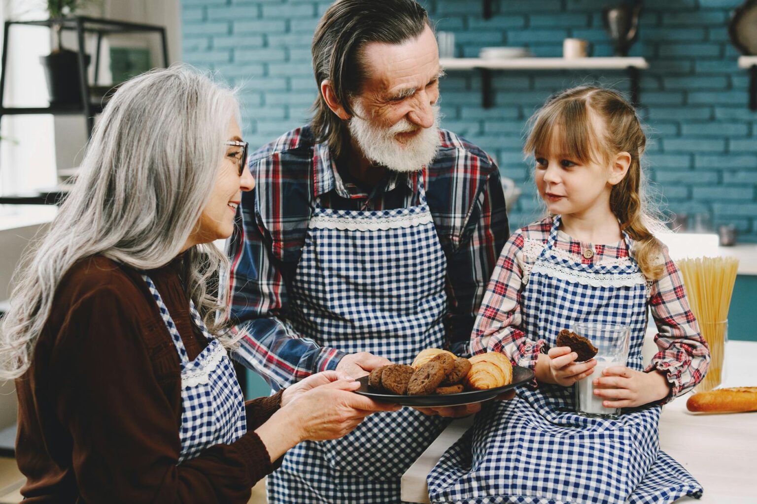 Best Cell Phones for Seniors with Large Buttons in 2025